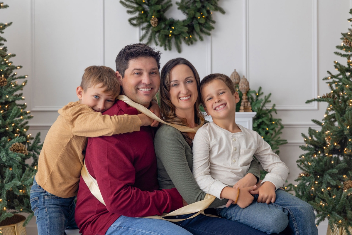 Holiday Mini Sessions - Littles Photography