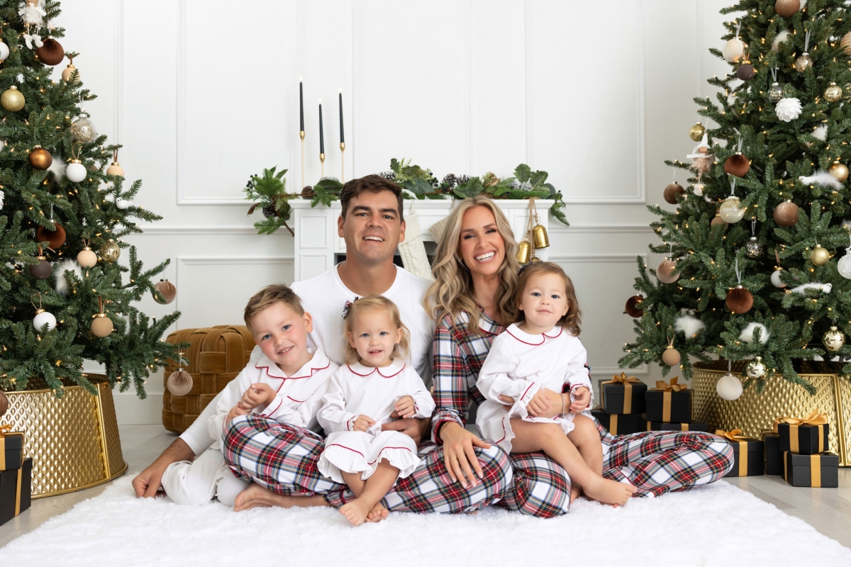 Holiday Mini Sessions - Littles Photography